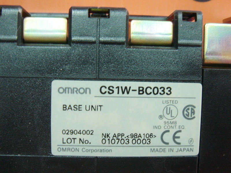 OMRON BASE UNIT CS1W-BC033 - 裕益科技自動化設備可程式編碼器PLC分散式控制系統DCS