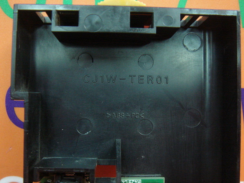 OMRON CJ1W-TER01 - 裕益科技自動化設備可程式編碼器PLC分散式控制系統DCS