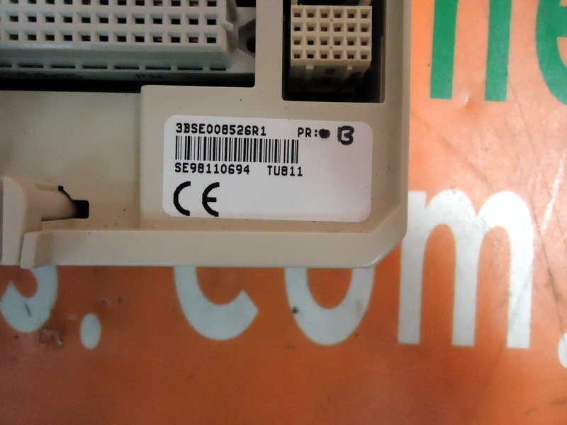 ABB 3BSE008526R1 TU811 - PLC DCS SERVO Control MOTOR POWER SUPPLY IPC ROBOT