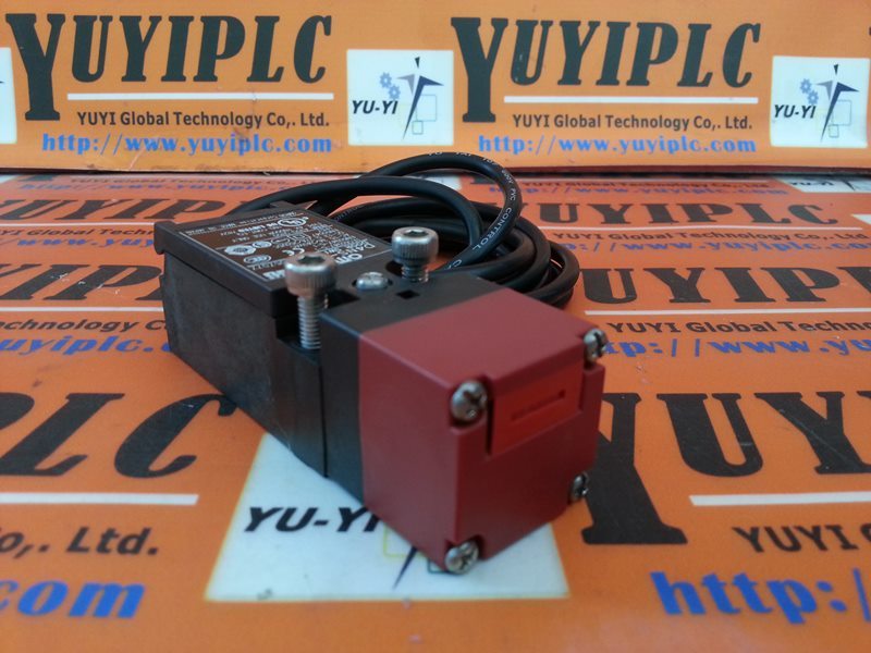 OMRON D4NS-2BF DOOR SWITCH - 裕益科技自動化設備可程式編碼器PLC分散式控制系統DCS