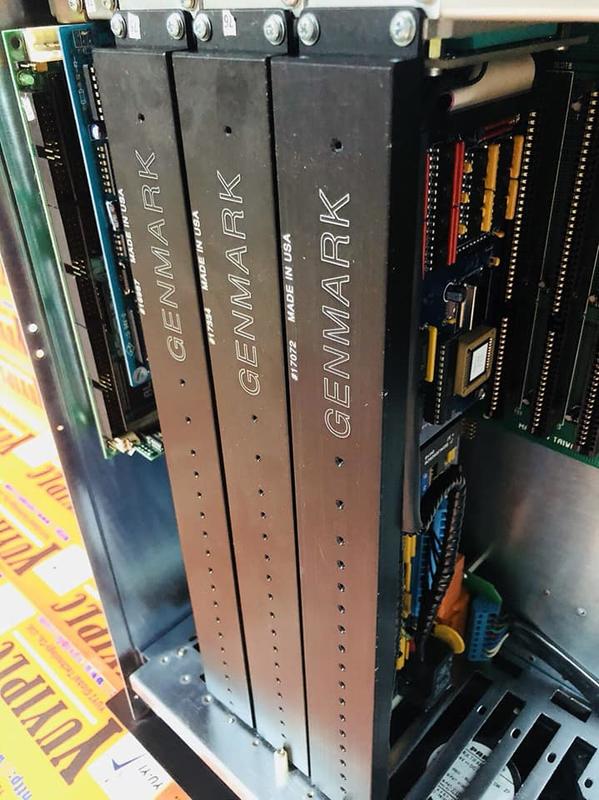 GENMARK LARGE ROBOT CONTROLLER P/N 9800106811 - 裕益科技自動化設備可程式編碼器PLC分散式控制 ...
