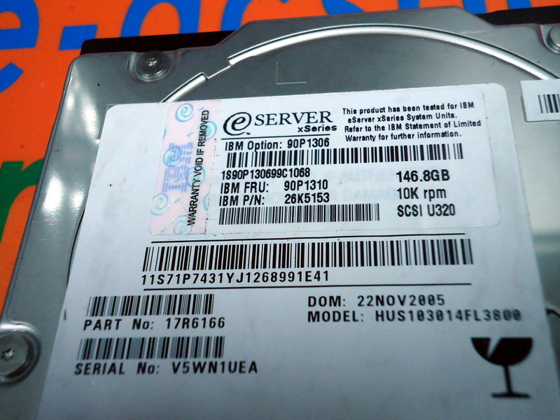 Hard drive IBM 90P1310 / 17R6166 / HUS103014FL3800 / 26K5153 SCSI ...
