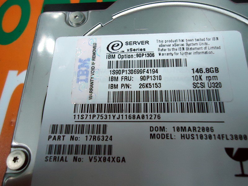 Hard drive IBM 90P1310 / 17R6324 / HUS103014FL3800 / 26K5153 SCSI ...