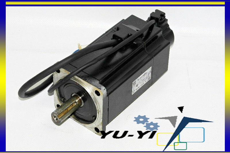 Fuji electric GYS751DC2-T2C-B Servomotor - PLC DCS SERVO Control MOTOR POWER SUPPLY IPC ROBOT