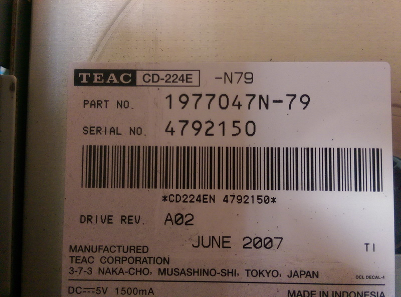 TEAC CD-224E-N79 CD-ROM Drive - 裕益科技自動化設備可程式編碼器PLC分散式控制系統DCS